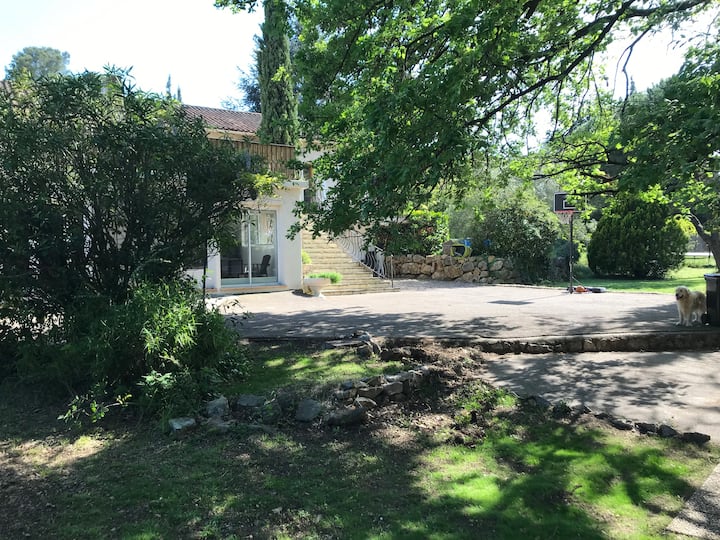 Très Grande Villa Pour 1 Famille Ou Plusieurs... - Grasse