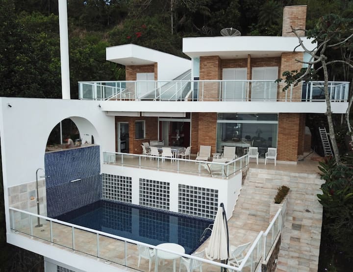 Casa Condomínio Em Ilhabela. Réveillon Min.8 Dias. - Ilhabela