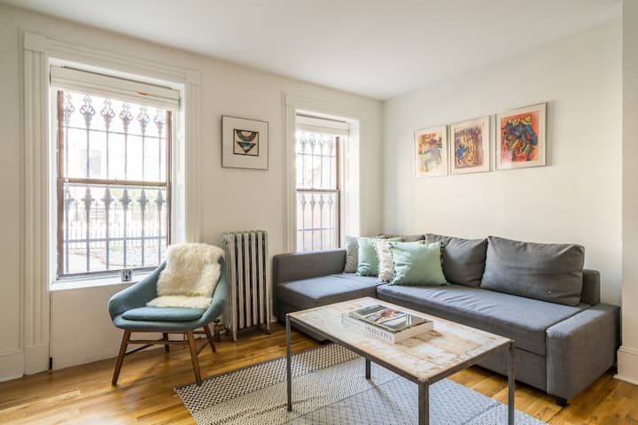 1 Bed Garden Apt In Classic Brownstone - Sleeps4 - Brooklyn, NY