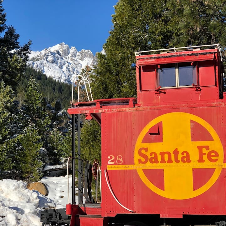 Caboose #28 - Jubilee Railroad Wilderness Lodge - Castle Crags State Park, Castella