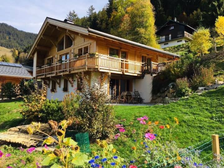 Arêches , Appart 4 Pers Rez Jardin Dans Chalet - Savoie