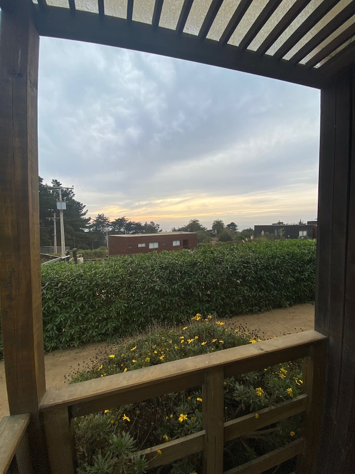 Casa Pichilemu Gran Jardín En Condominio Privado - Pichilemu
