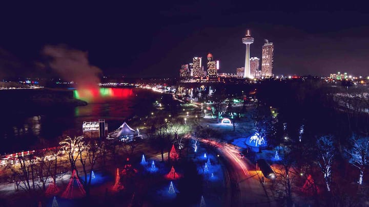 Near Niagara Falls - Niagara Falls