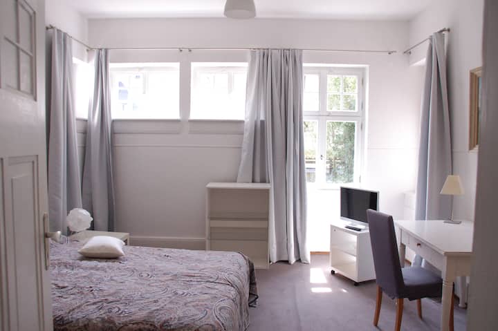 Ruhige, Charmante Altbau-whg. 80qm - Freiburg im Breisgau