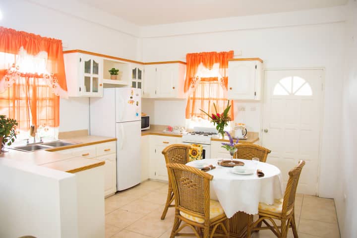 Sunlit Lodge - Saint Lucia
