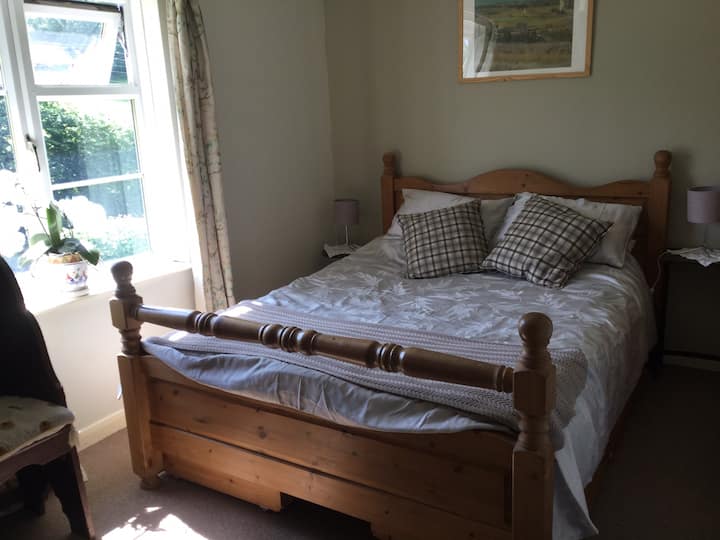 Bed And Breakfast On Edge Of Exmoor For 3/4 People - Watchet