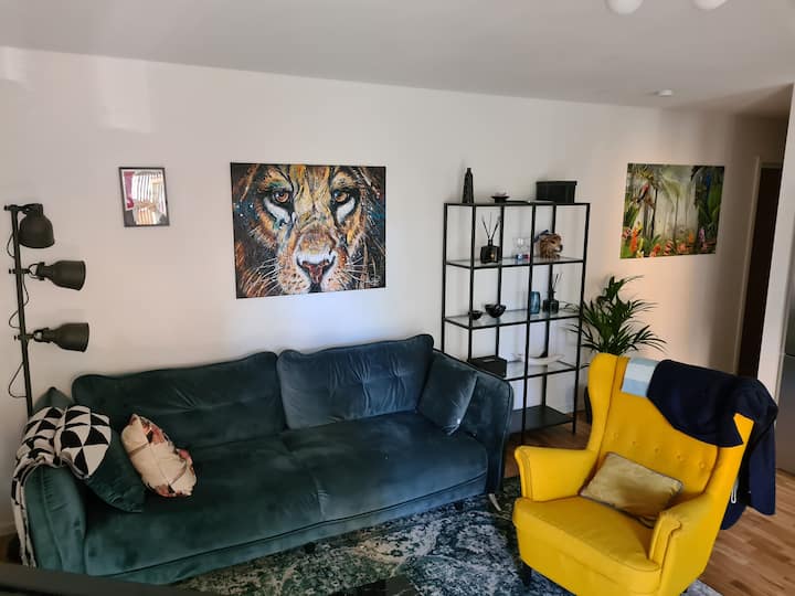 12 Minutes To City Center. 2.5 Rooms W Balcony. - Stockholm