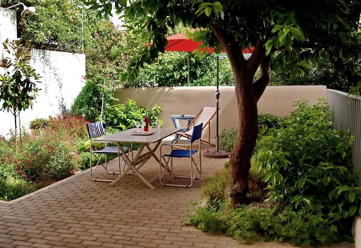 Stylish House & Amazing Garden Near Athens Center! - Grèce