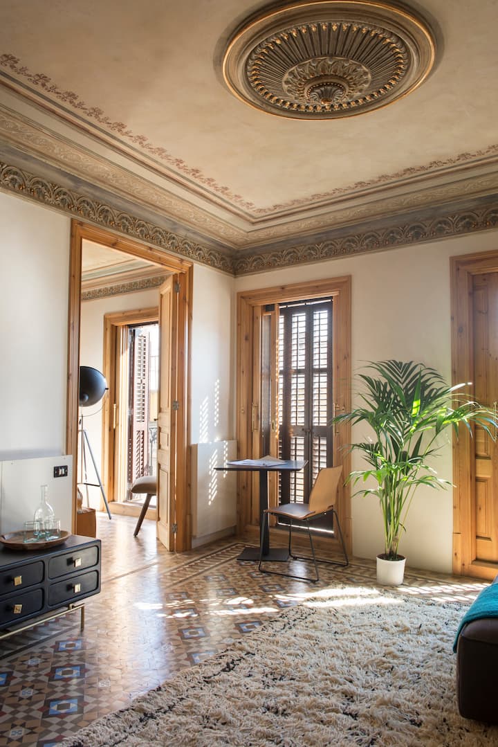 Restored Modernist Apartment Next Las Ramblas 5 A - Barcelona