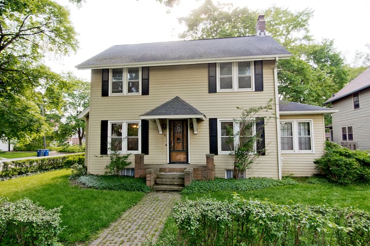Old West Side Colonial - Ann Arbor, MI