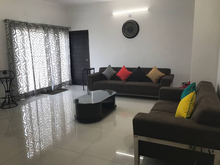 Satvam 3-3br, Full Furnished Holiday Home-vadodara - Vadodara