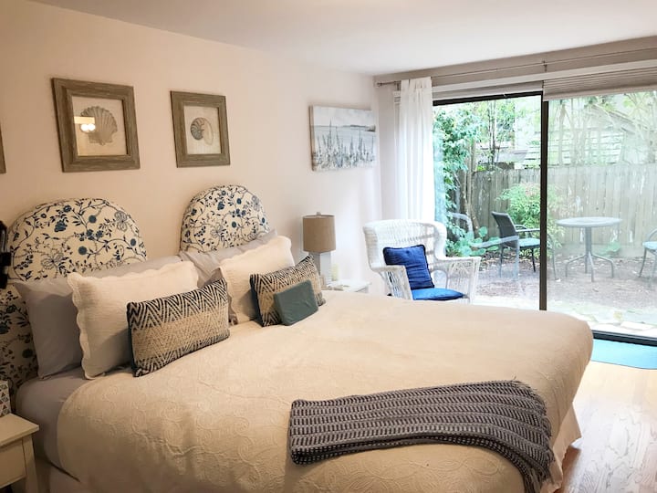 Charming Carmel Home-golfer's Paradise! - Monterey, CA