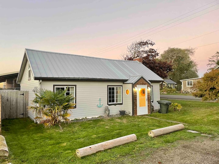 Waddle On Inn-hot Tub, Pet Friendly, Fully Fenced! - Ocean Park, WA