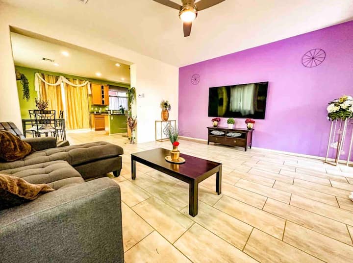 Modern Family Home - North Las Vegas, NV