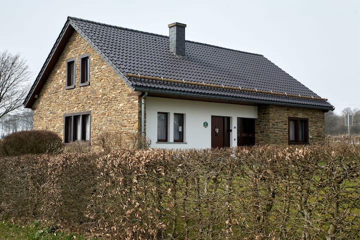 Les Bruyères.
Gîte 9 Personnes. - Malmedy