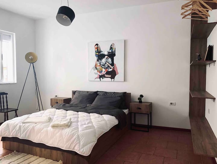 Hot Location-blloku Area-stunningly Modern - Tirana
