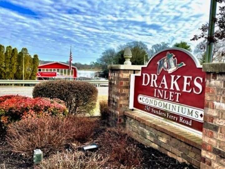 Vacation Living Near Nashville - Hendersonville, TN