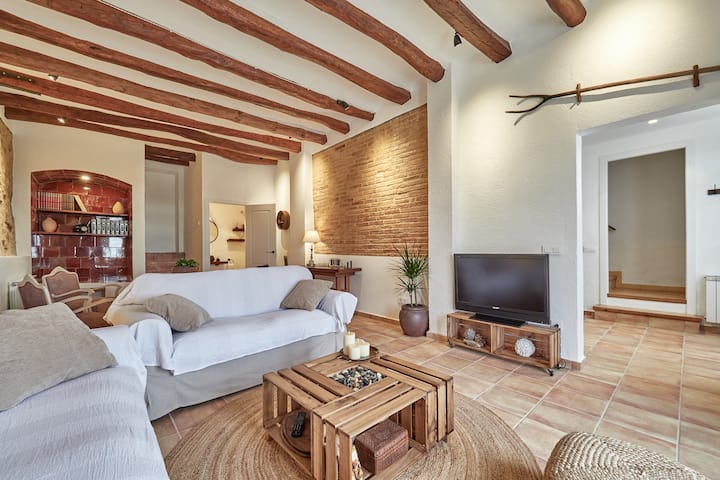 Cal Venanci, Encantadora Casa Rural Entre Viñedos - Bellver