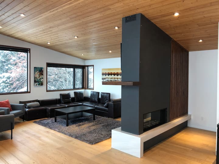 Modern Mountain-home, W/hot Tub & A/c - Fernie