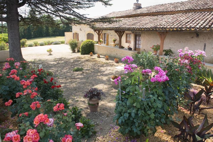 Gites De La Vaysse : La Maison - Biron