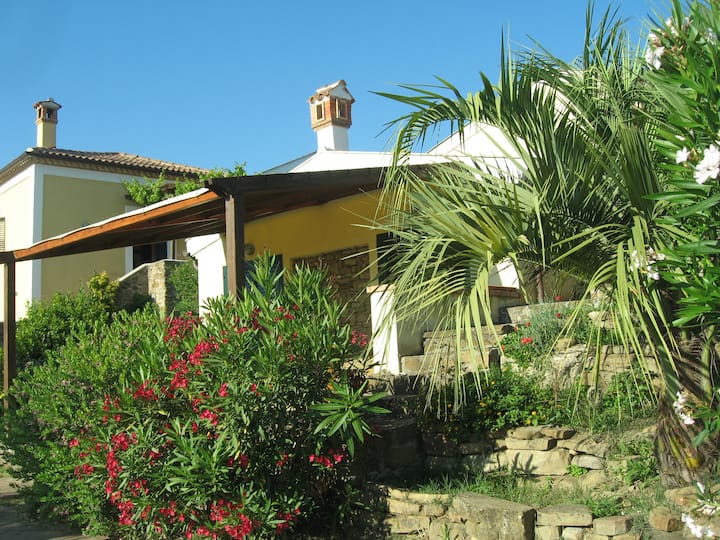 Il Casale - Ferienhaus Mit Garten Und Meerblick - Castellabate