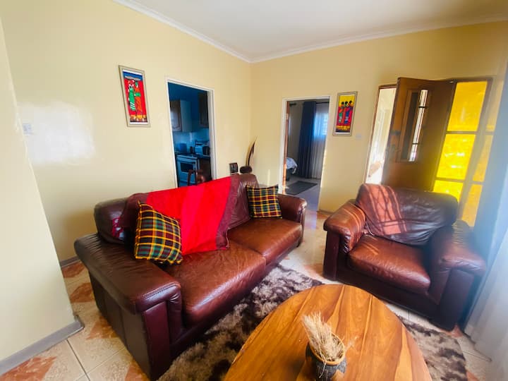 Porcupine's Den, Neat Garden Cottage In Tynwald - Harare