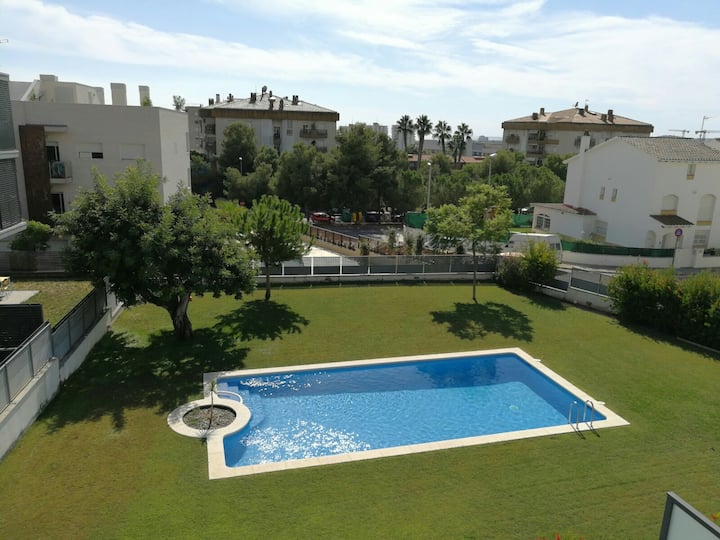 Sitges Sunny Quiet Apartment With Balcony And Pool - Sitges