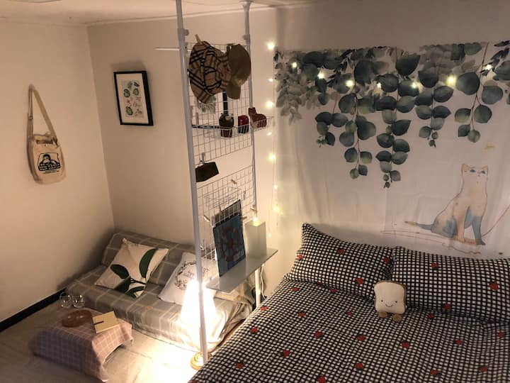 Best Location In Hongdae-5mins From Subway - Seúl
