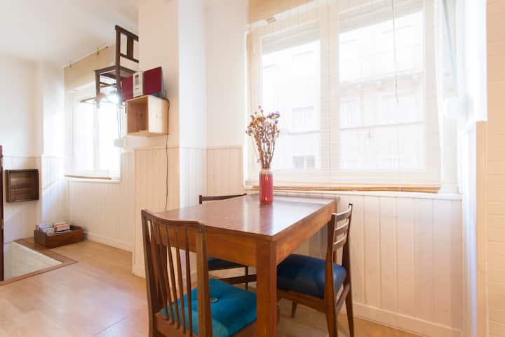 Quaint Duplex With Backyard (Historic Centre) - Lisboa