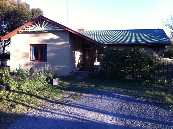 South Hill Manager's Cottage - Goulburn