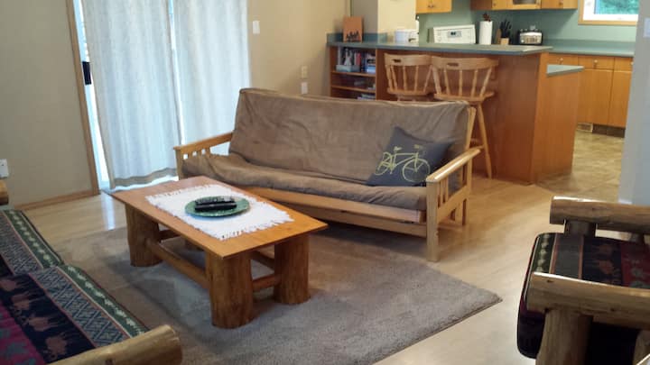 Aframe Cabin With All The Comforts Of Home - Blairmore