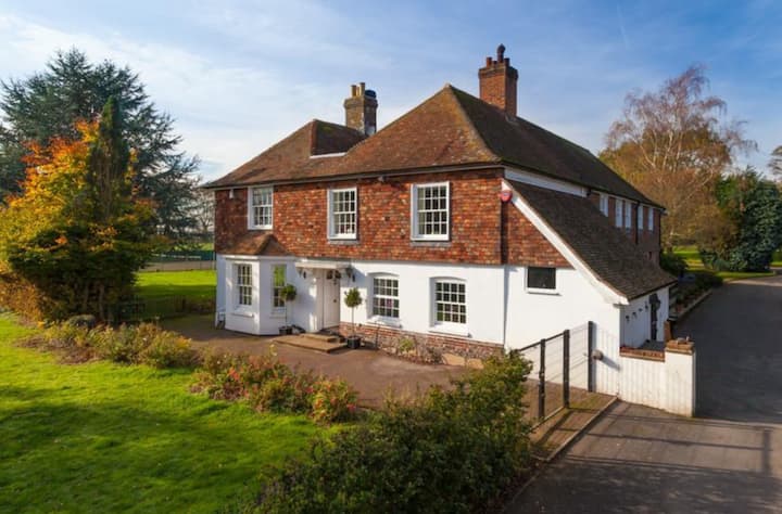 Great Everden Manor Spa With Indoor Heated Pool - Folkestone