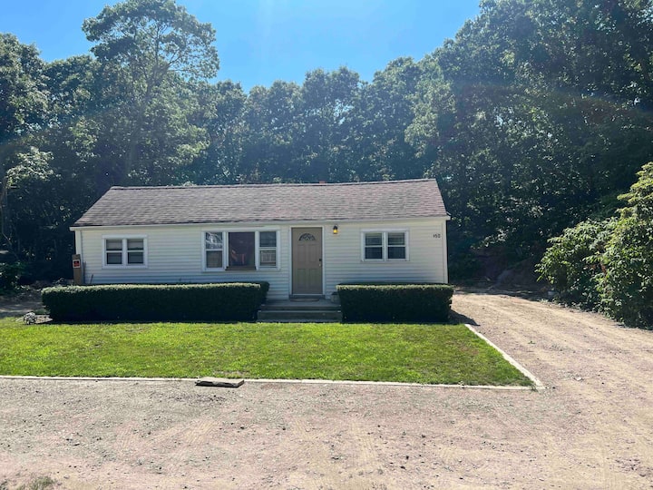 2 Bedroom Cottage Located Centrally! - Sag Harbor, NY