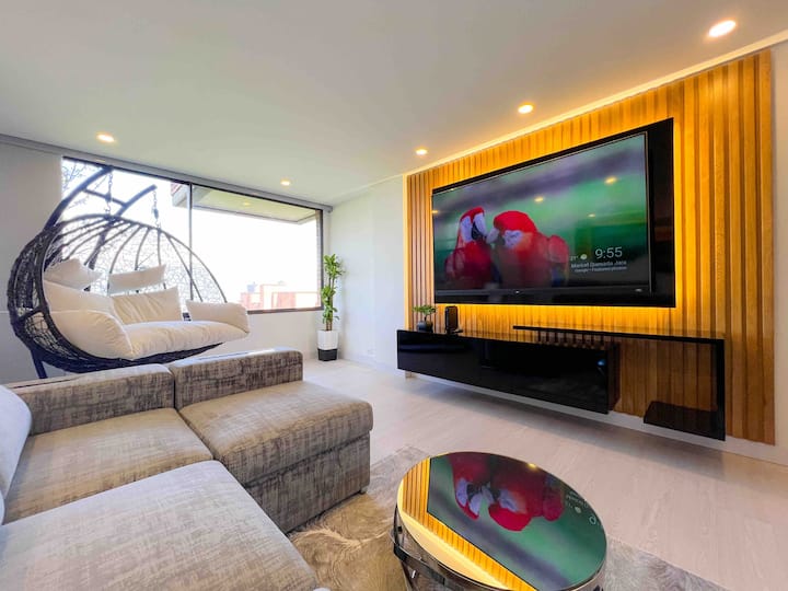 Modern 5 Mins Provenza, Basket Court, Pool & Gym - Medellín