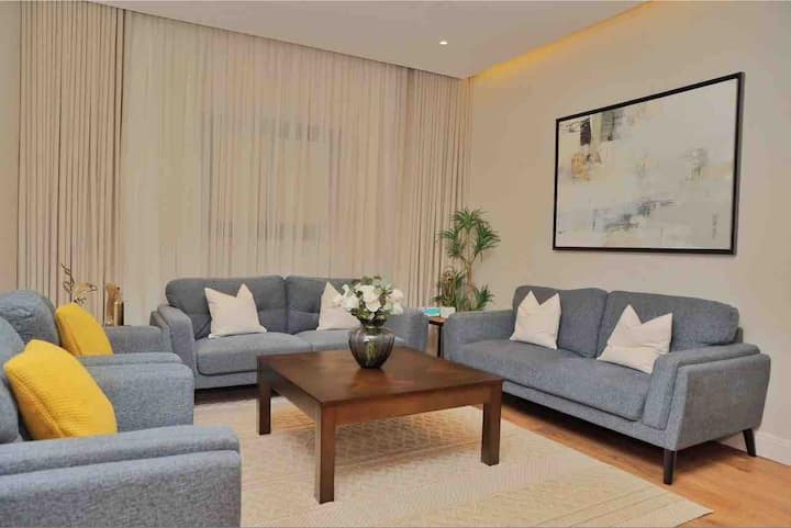 12 - شقة فندقية بموقع مميز في حي الروضة - Jeddah