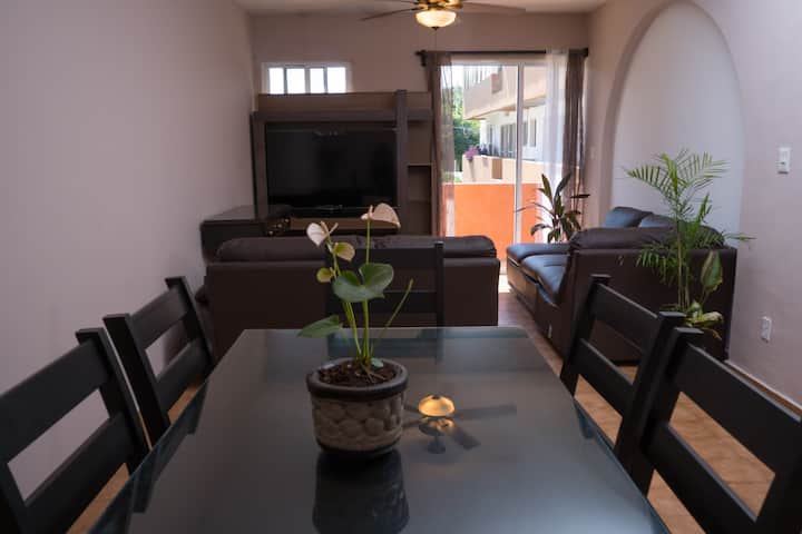 Amazing Family Condo
Pool, 10min Beach, 15 Air - Cancún