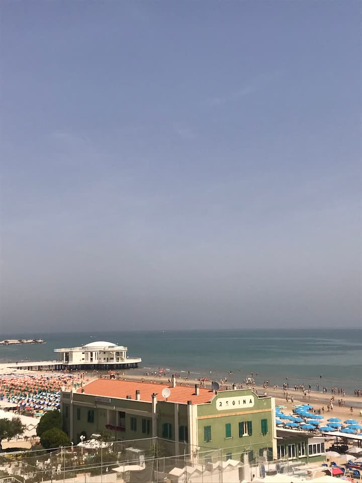 Appartamento Fronte Mare, 4° P, L.mare Levante - Senigallia