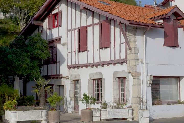 Maison Basque à 20 M De La Plage - Urrugne