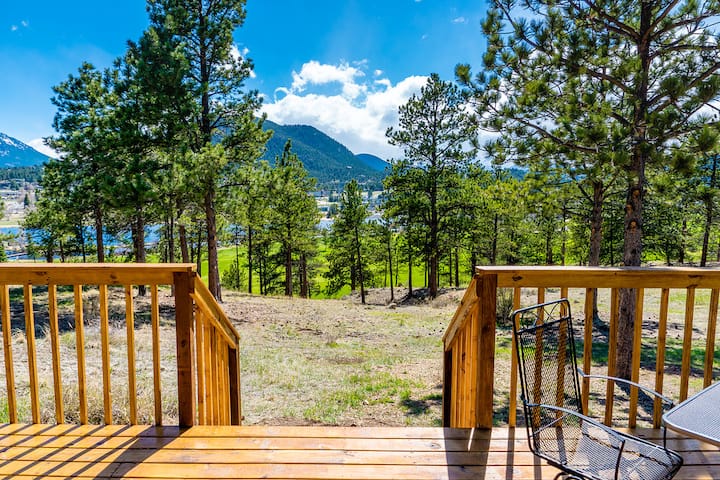 Spacious 3br Retreat W/ Hot Tub & Scenic Views! - Estes Park, CO