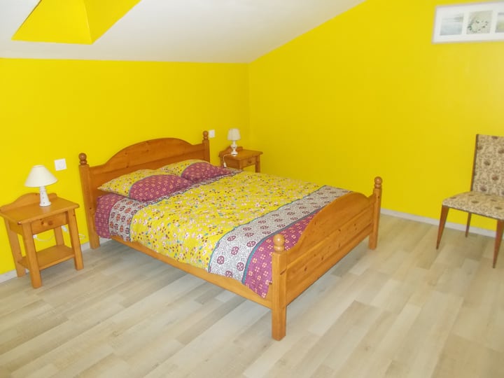 Deux Chambres, Pièce Com., 4 Lits Pour 7 Personnes - Monclar-de-Quercy