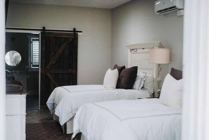 Walnut Hill Farm Stable Suite 2 - Chatsworth, GA