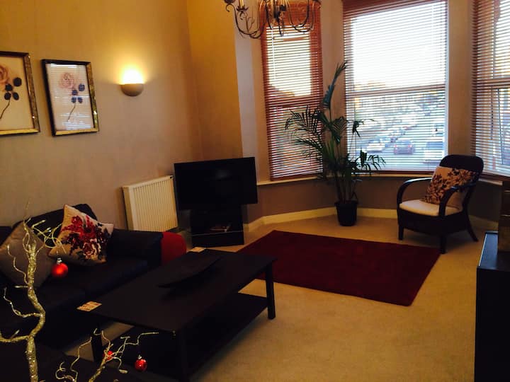 Lovely One Bedroom Flat Close To Train Station - Southampton
