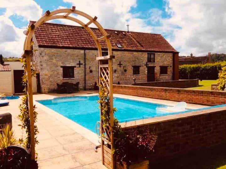 Barn Conversion With Pool & 9 Hole P&p Golf Course - 湯頓