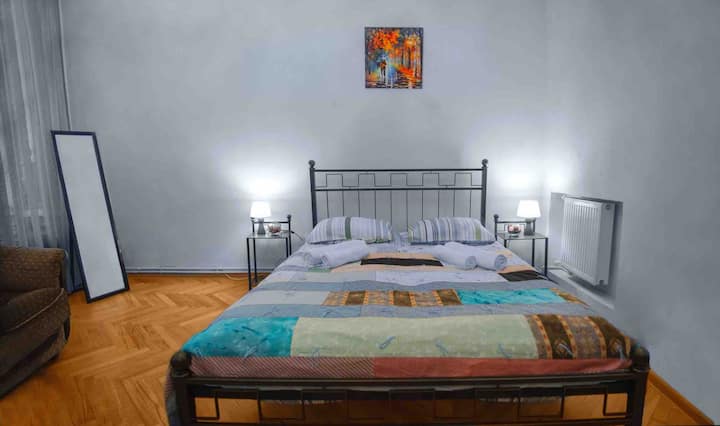 Cozy Apartment In A Charming, 100 Years Old House - Tbilissi