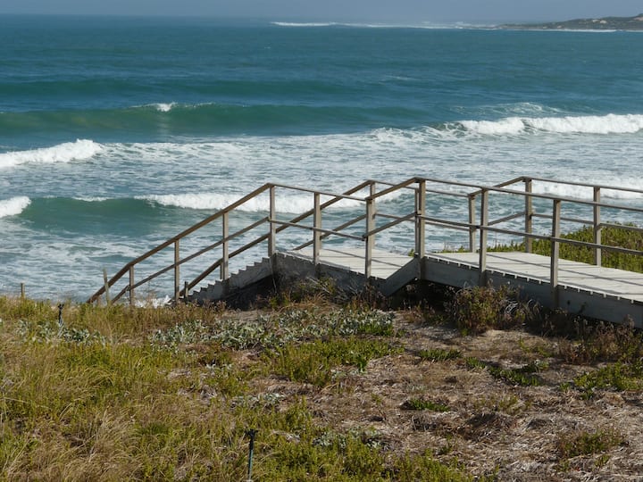 Beautiful Beach House - Still Bay