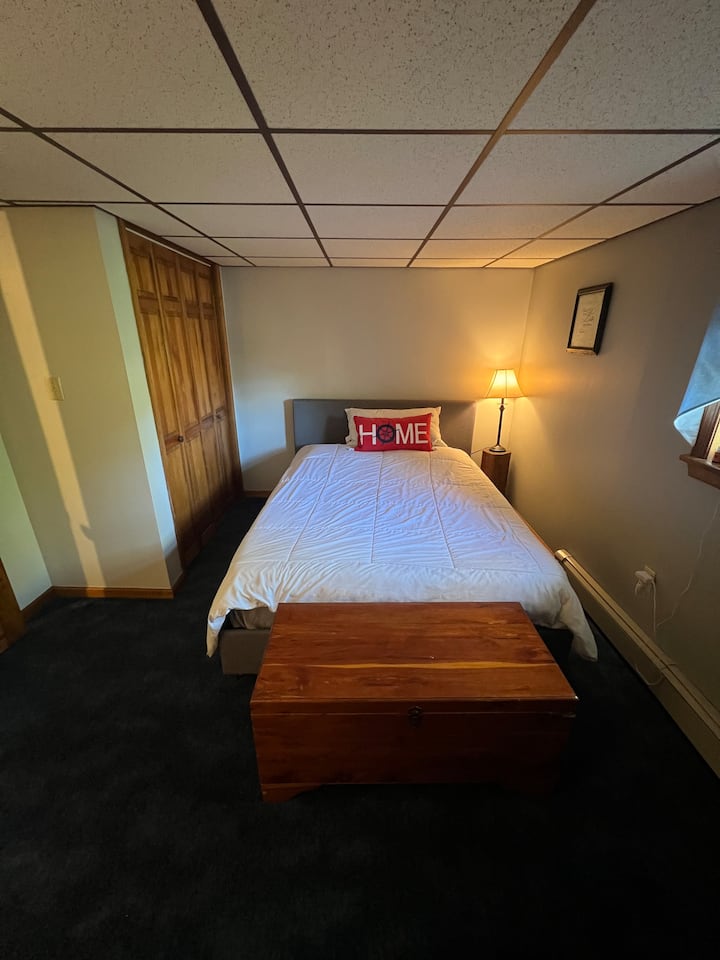 Light On A Hill, 1 Private Bedroom. - Denver, PA