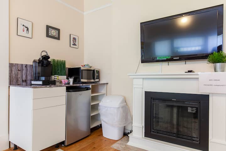 Midtown /Buckhead Private Apartment (A) - Atlanta, GA