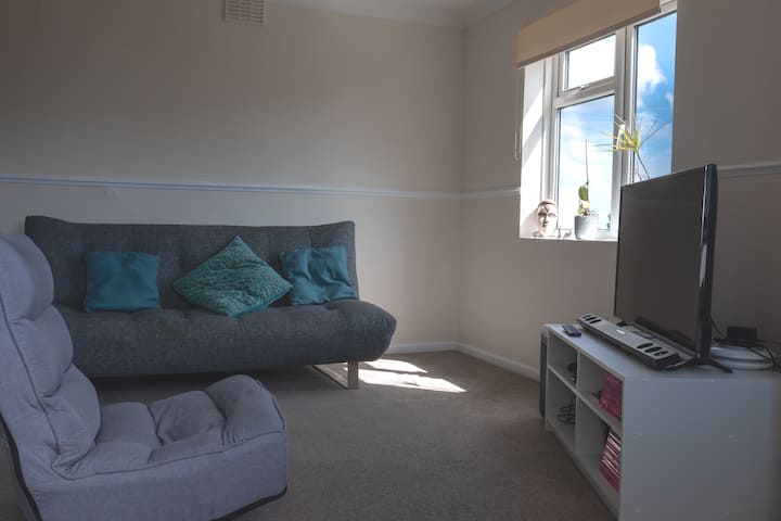 Sunny Flat With Parking In Peaceful Green Area. - Southampton