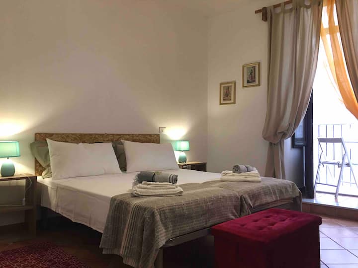 Casa Carine Double In Centro Storico A Palermo - Palermo