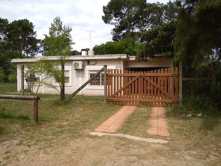 Cuchilla Alta, A 3 Cuadras Del Mar, Hermosa Casa - Cuchilla Alta